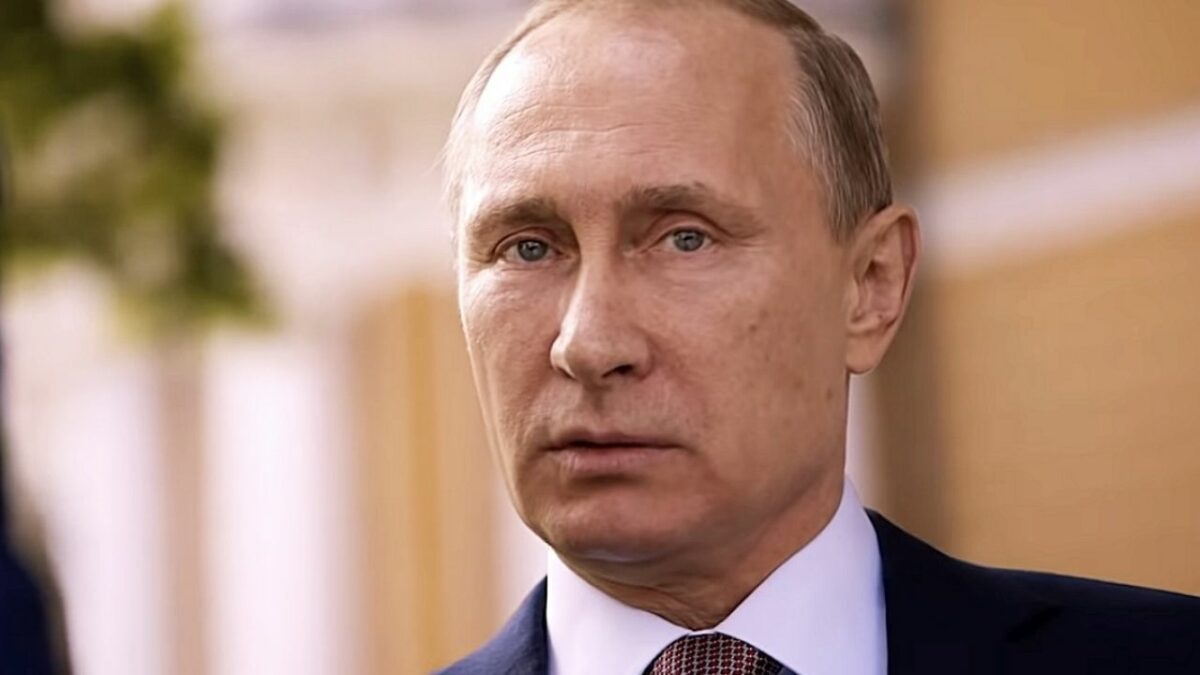 What is the manga on Putin about? Is it worth the hype?