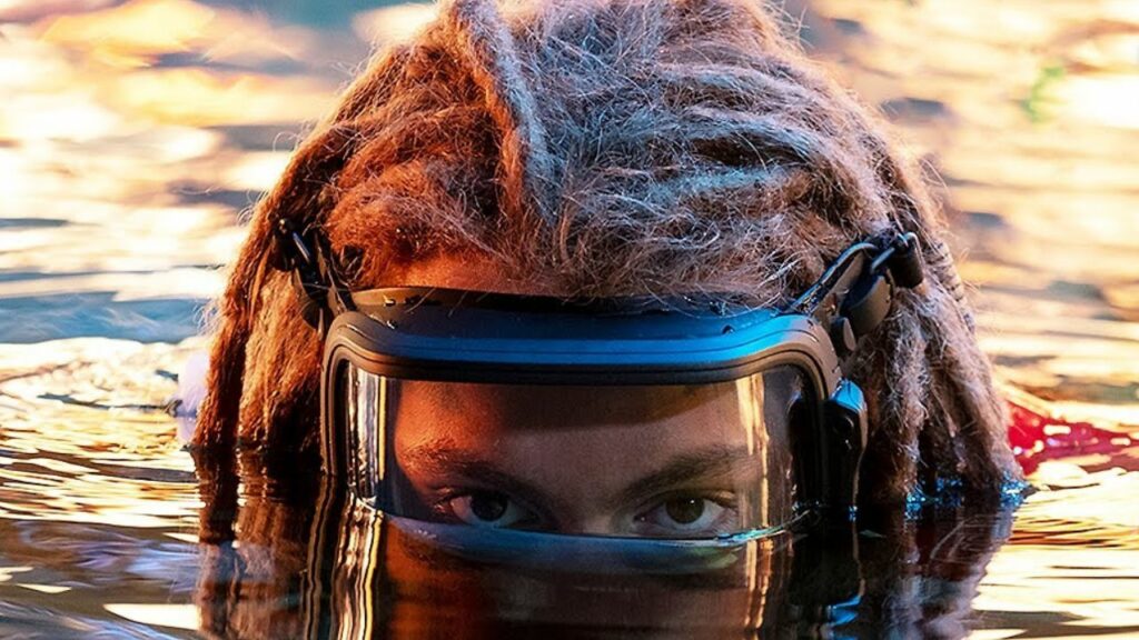 Who is the human kid with Jake Sully in Avatar 2 trailer?