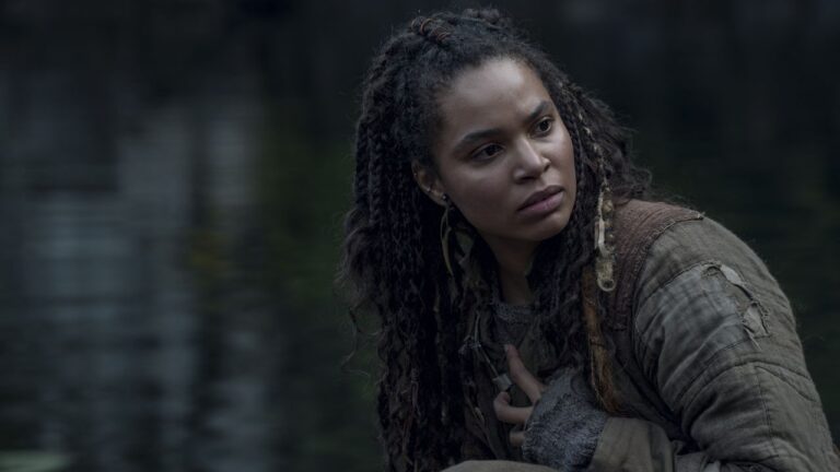 Who dies in See Finale? What happens in the See finale?