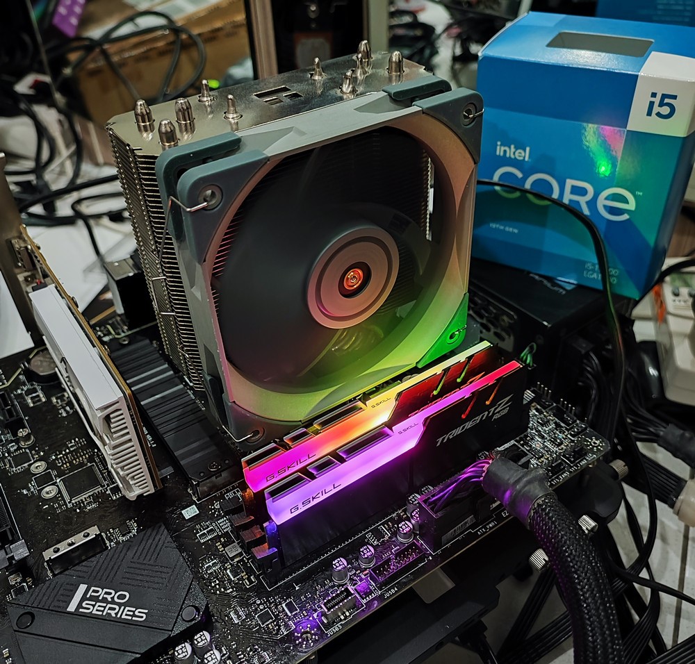 Intel Core i3-1500 can Boost up to 4.5 GHz w/ Maximum TDP