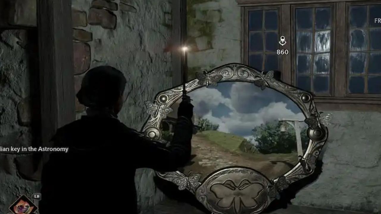 Hogwarts Legacy: Moth Mirror Locations in Hogsmeade