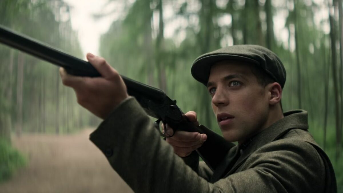 New Images from You Season 4 Feature Joe on a Hunting Trip