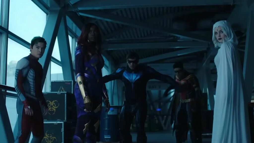 Titans S4P2 Trailer & Release Date Reveals Robin’s Costume