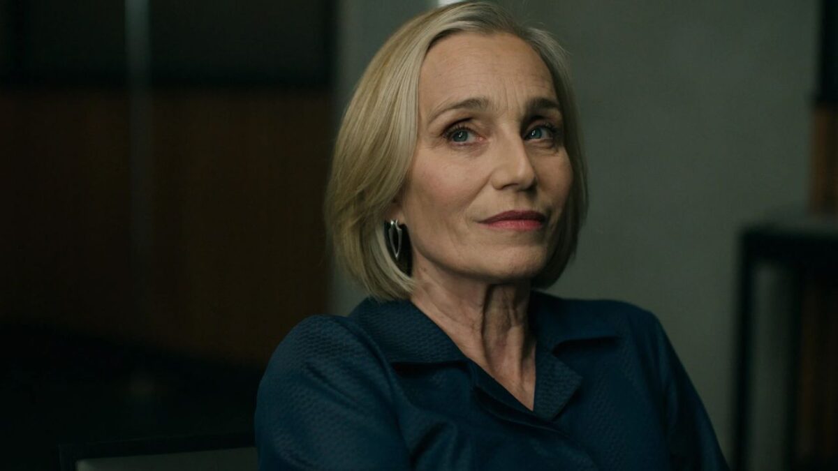 What happens at the end of the Slow Horses season 3 finale?