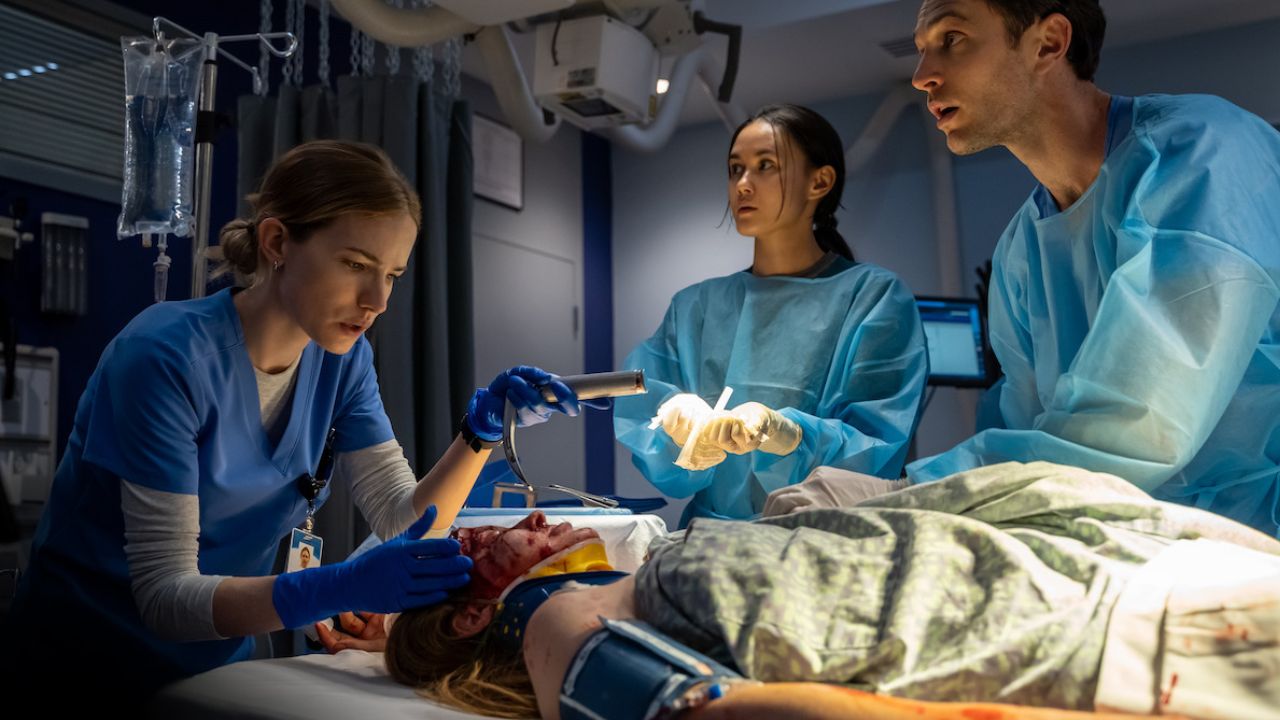 ¿Cuál es la fecha de estreno y el elenco de Pulse?