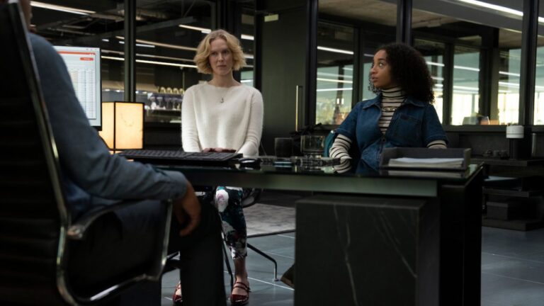 Qui joue dans Bête Noire de la saison 7 de Black Mirror