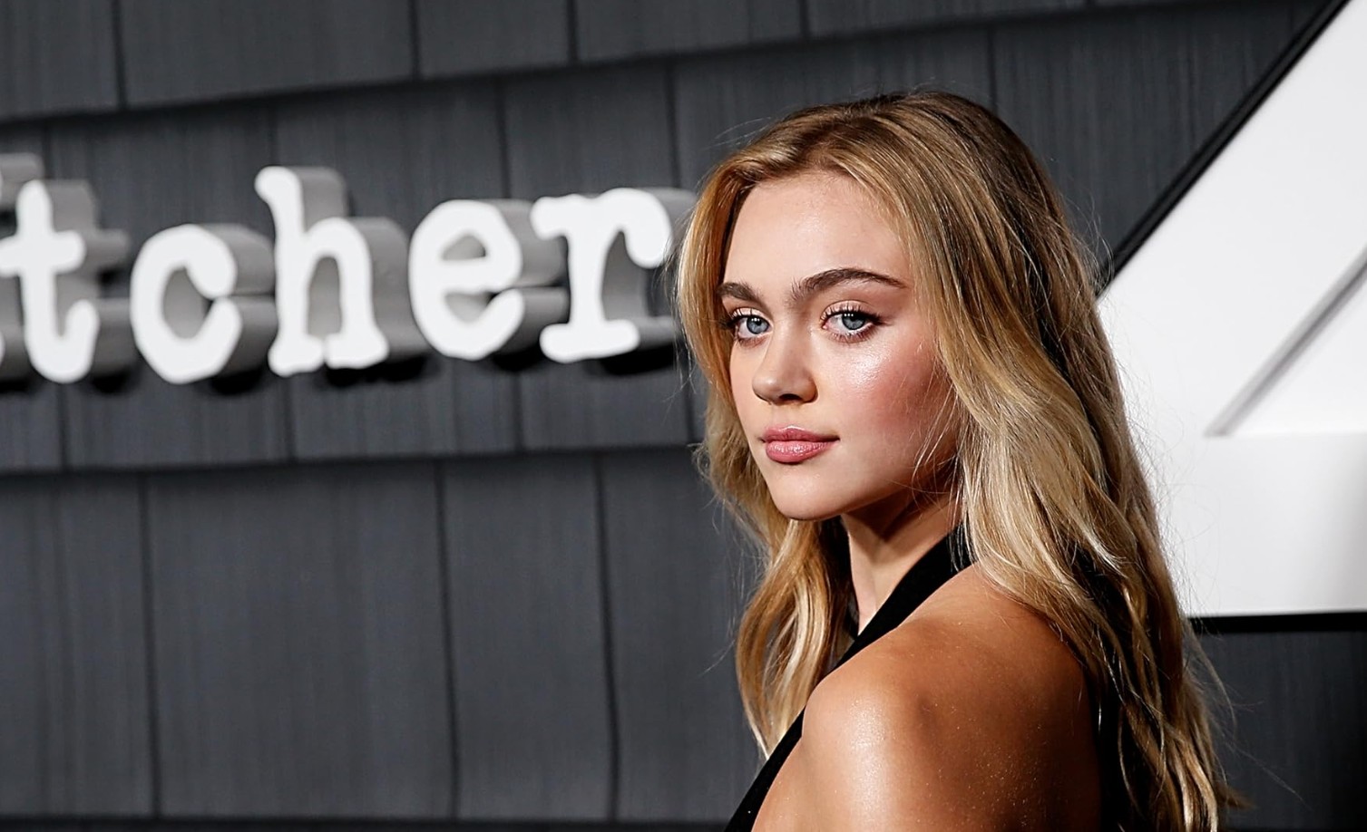 Wer spielt wen in „Your Friends and Neighbors“ von Apple TV+?